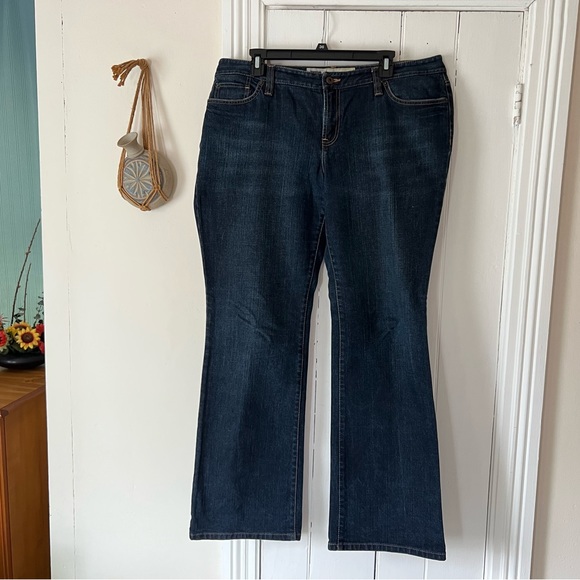 LOFT | Jeans | Loft Curvy Bootleg Jeans Sz 4 | Poshmark
